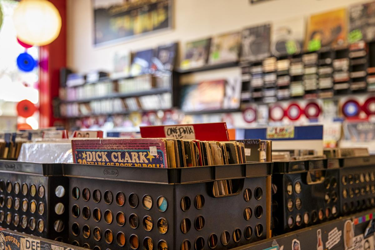 Capital Region Record Shops Still Spinning the Vinyl | Comstock's magazine