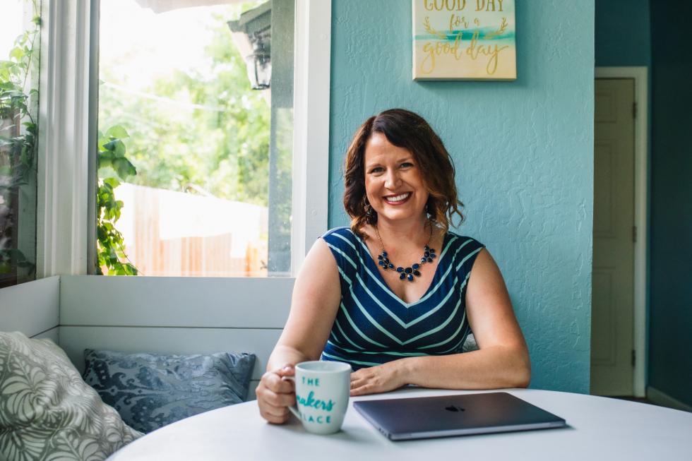 Getting to Know: Leslie Bosserman | Comstock's magazine