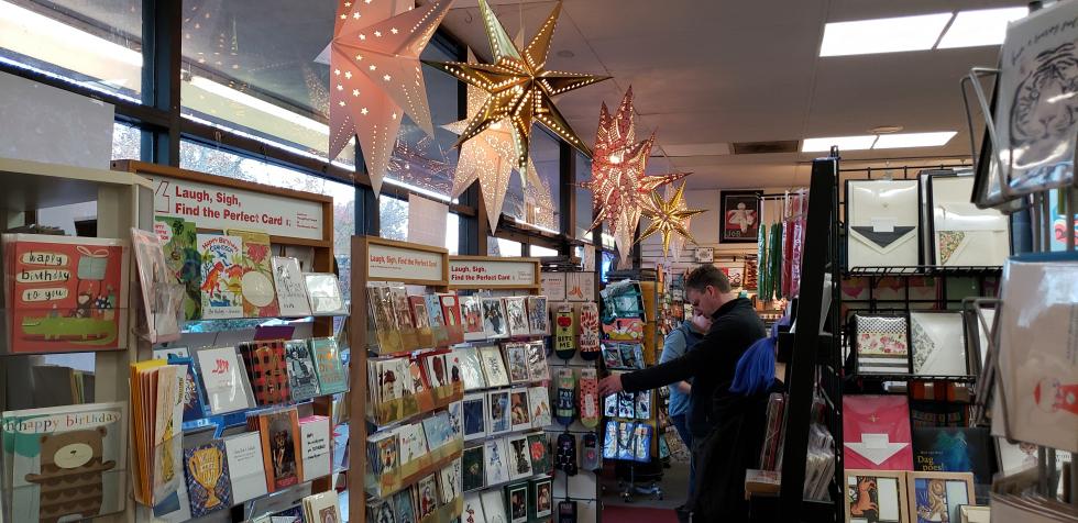 Spend Smart This Season | Comstock's magazine