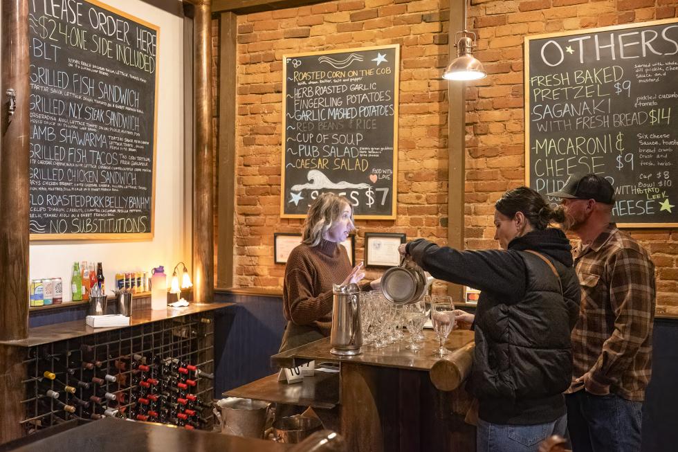 Lotus Pub Is a Low-Key Gourmet Hideaway | Comstock's magazine