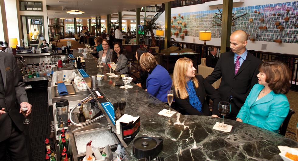 The Inn Crowd | Comstock's magazine