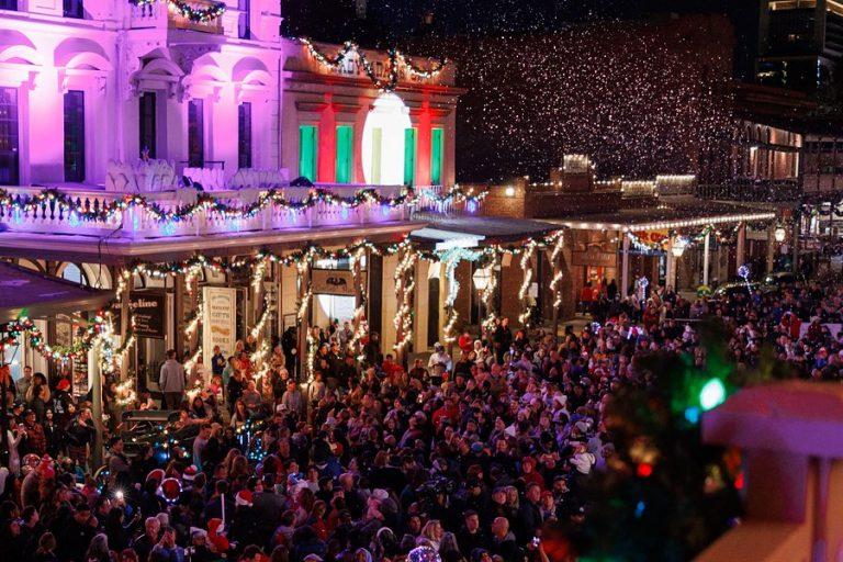 Theatre of Lights | Comstock's magazine