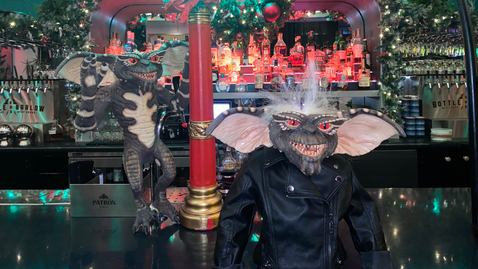 Enjoy the Holiday Season at a Festive Pop-Up Bar | Comstock's magazine